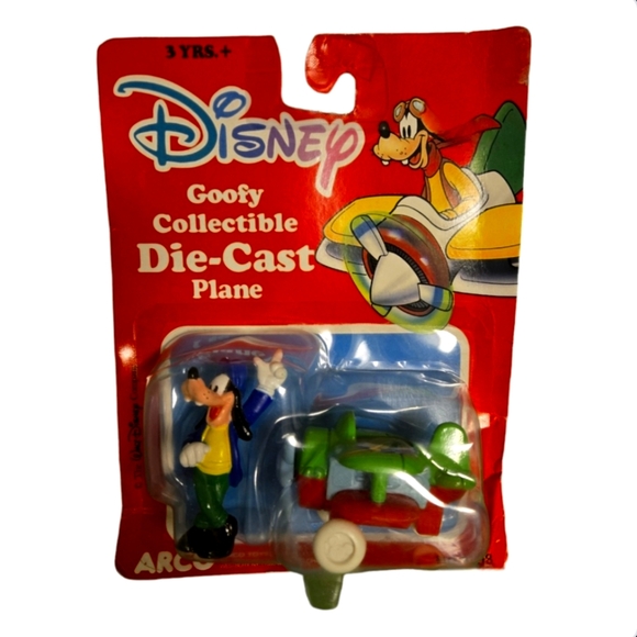 Disney | Toys | Disney Goofy Collectible Die Cast Plane Green In ...